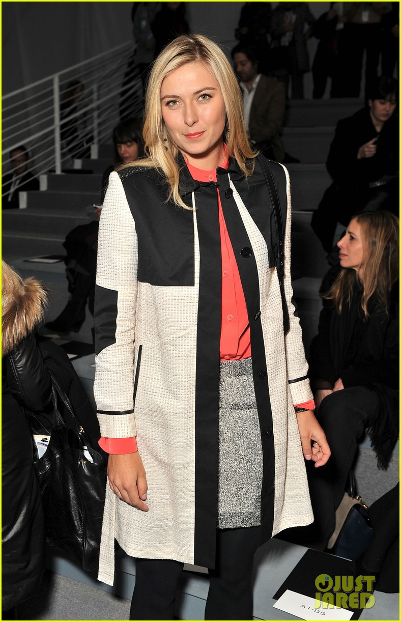 Maria Sharapova: Vera Wang & Rodarte Fashion Shows!: Photo 2628992 ...