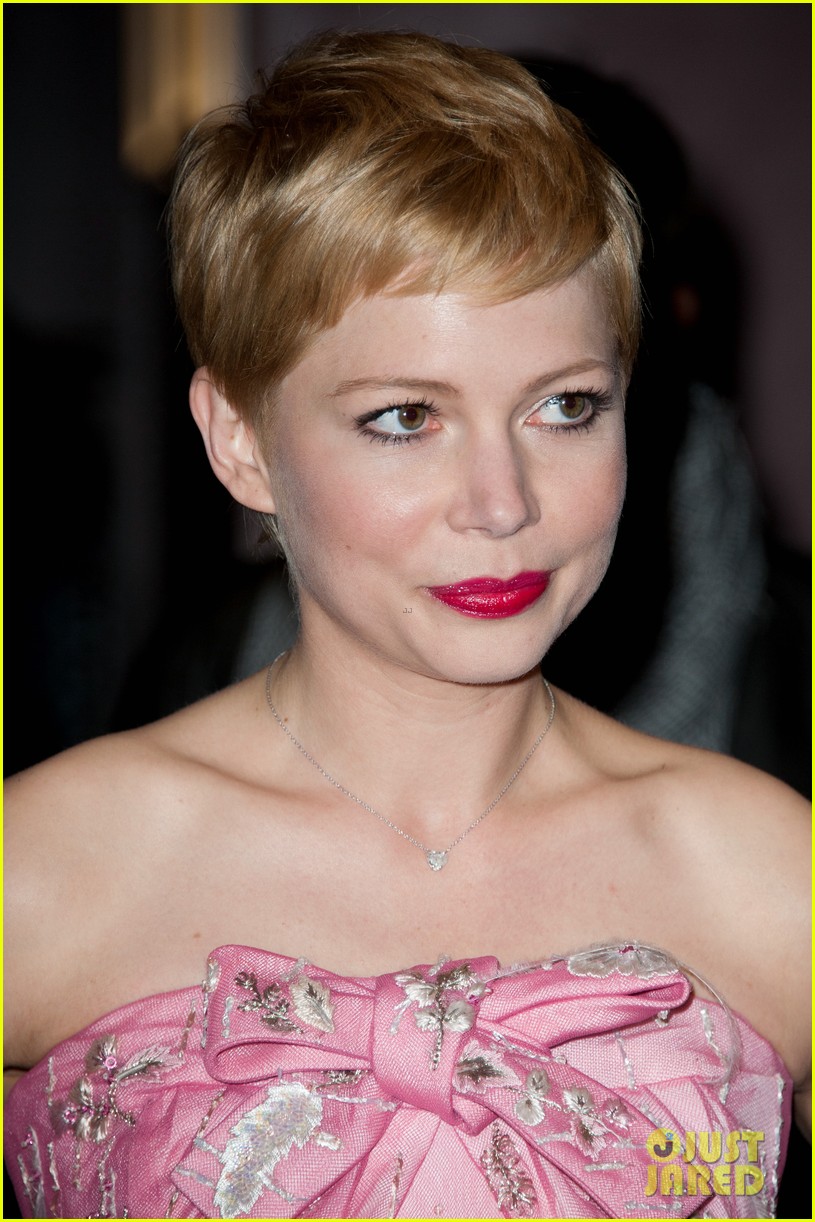Michelle Williams: 'My Week With Marilyn' Paris Premiere!: Photo 2629487 | Michelle Williams ...
