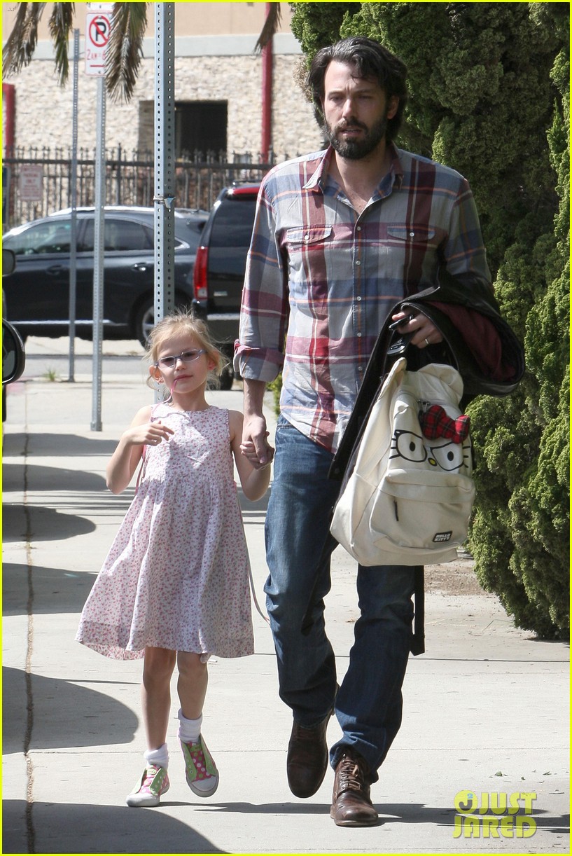 Ben Affleck Brings Violet to Ballet Class: Photo 2637795 | Ben Affleck ...
