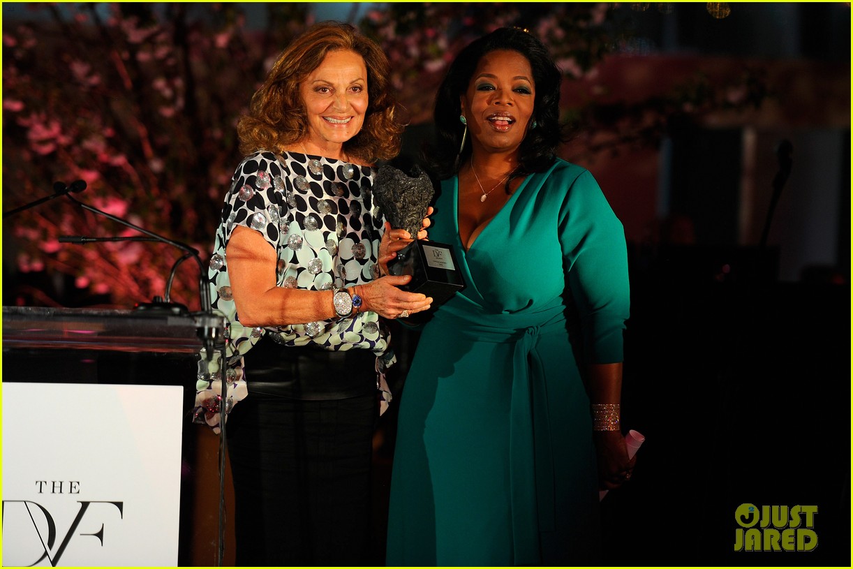 Jessica Alba: DVF Awards With Oprah Winfrey!: Photo 2637594 | Diane Von ...