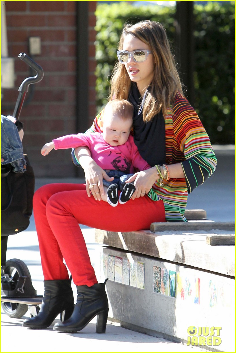 Jessica Alba: I'm the Disciplinarian in Our Family!: Photo 2641064 ...