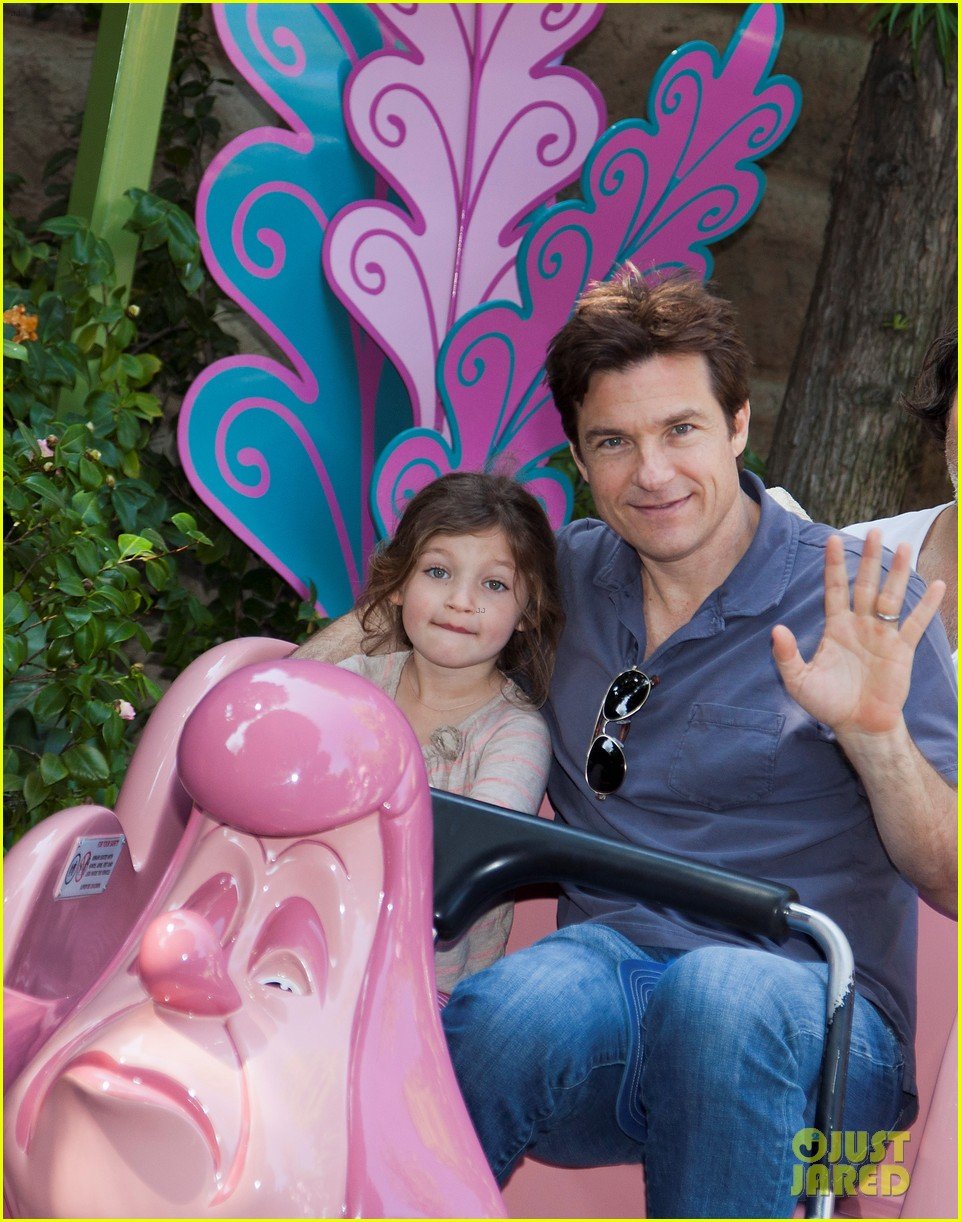 Jason Bateman: Disneyland With Daughter Francesca!: Photo 2639052 ...