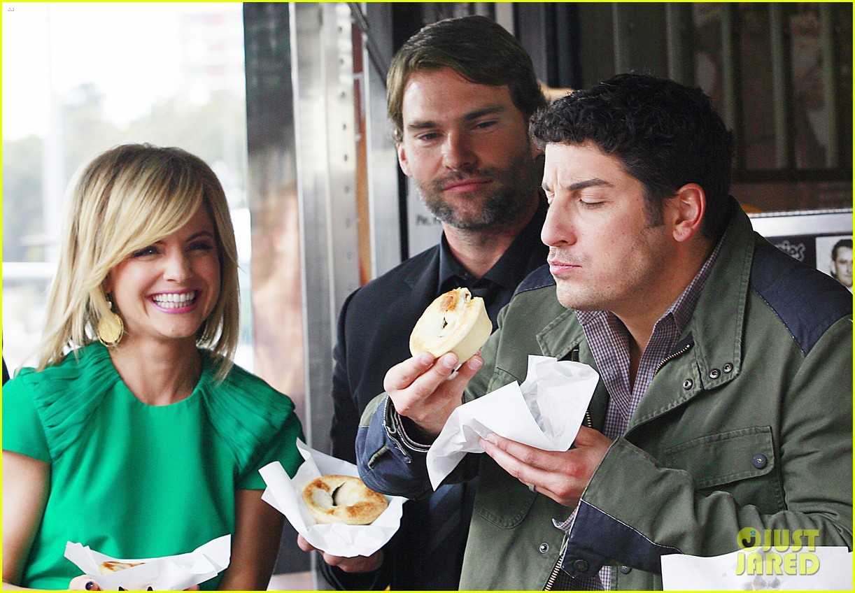 Jason Biggs & Tara Reid: 'American Reunion' Photo Call!: Photo 2636471 ...
