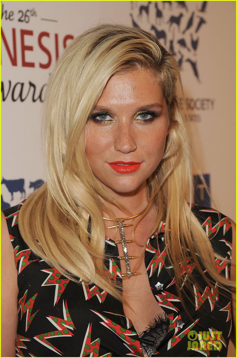 Sophia Bush & Ke$ha: Genesis Awards Gals!: Photo 2642469 | Kaley Cuoco ...