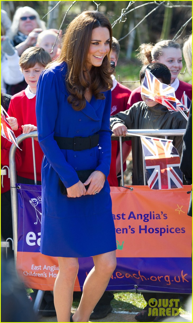 Duchess Kate Visits Children's Hospice: Photo 2640362 | Kate Middleton ...