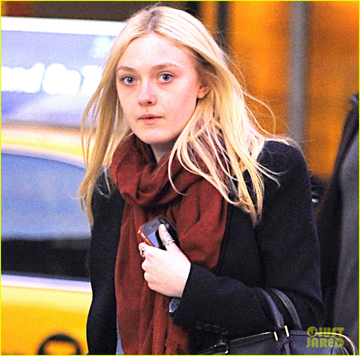 Dakota Fanning Was Never Carrie-d Away!: Photo 2643529 | Dakota Fanning ...