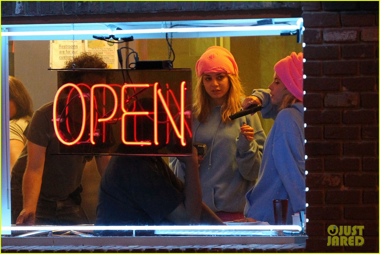 Vanessa Hudgens: 'Spring Breakers' Robbery Scene!: Photo 2639435 ...