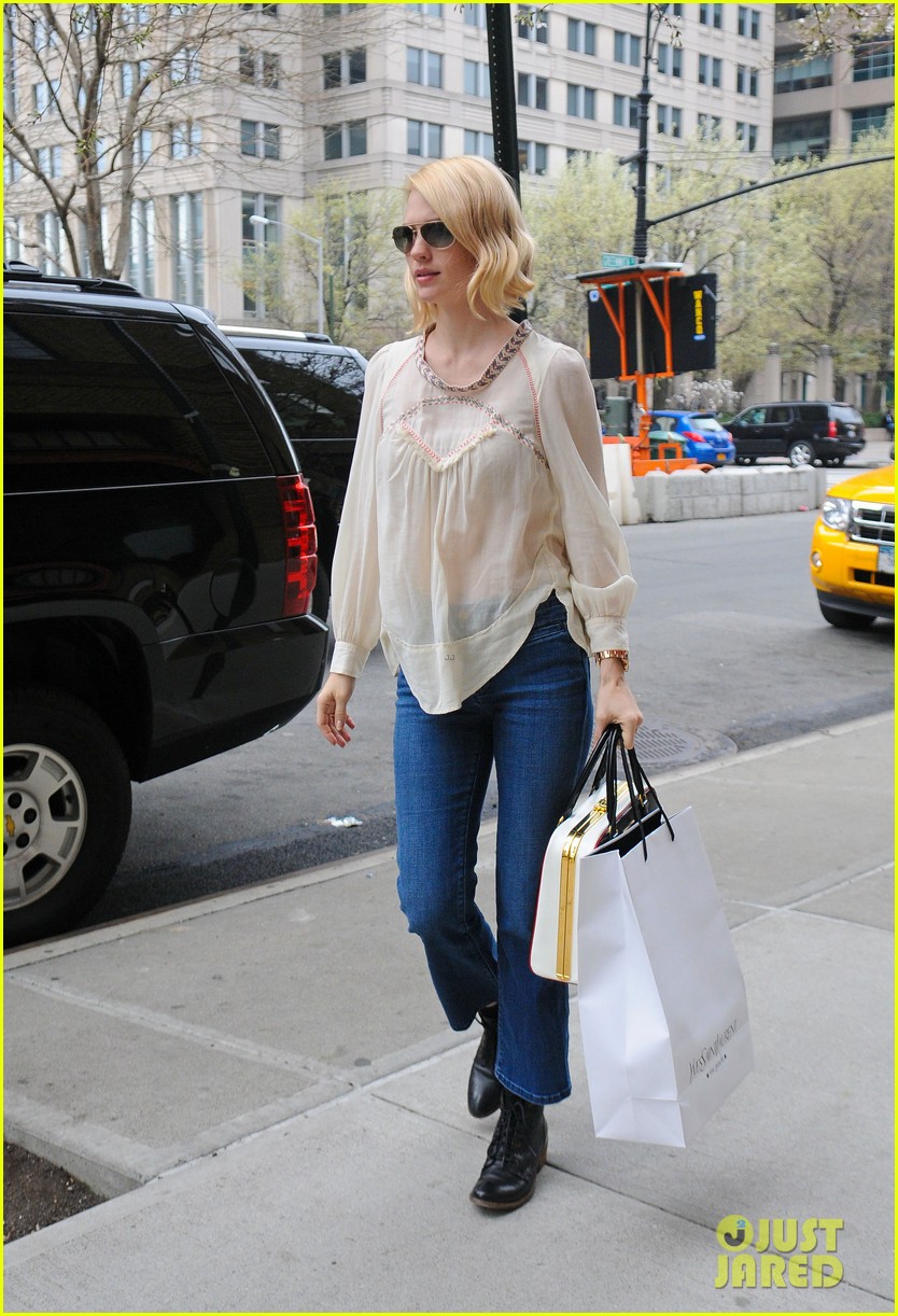 January Jones: 'It Was Challenging' Filming 'Mad Men' Pregnant: Photo ...