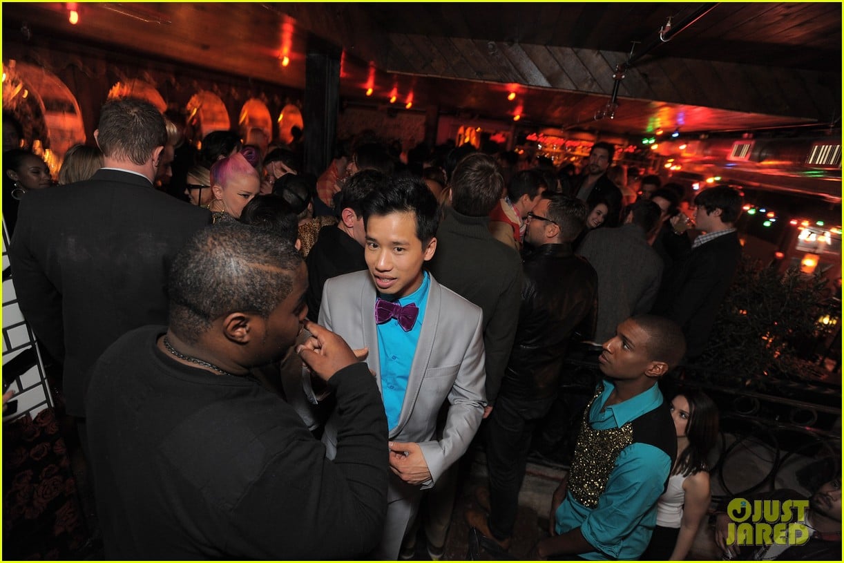 Just Jared: Best Birthday Bash Ever!: Photo 2642131 | Chloe Moretz ...