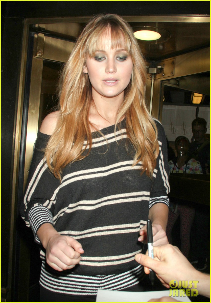 Jennifer Lawrence: 3-Point Shootout with Jimmy Fallon!: Photo 2641210 ...