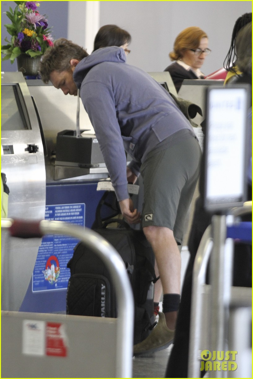 Sam Worthington: 'Wrath of the Titans' Out March 30!: Photo 2640995 ...