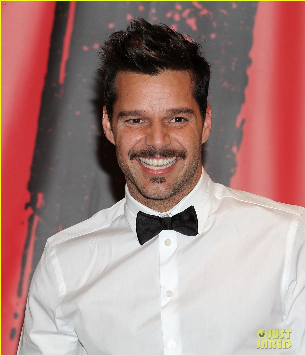 Ricky Martin: 'Evita' Curtain Call!: Photo 2638464 | Ricky Martin ...