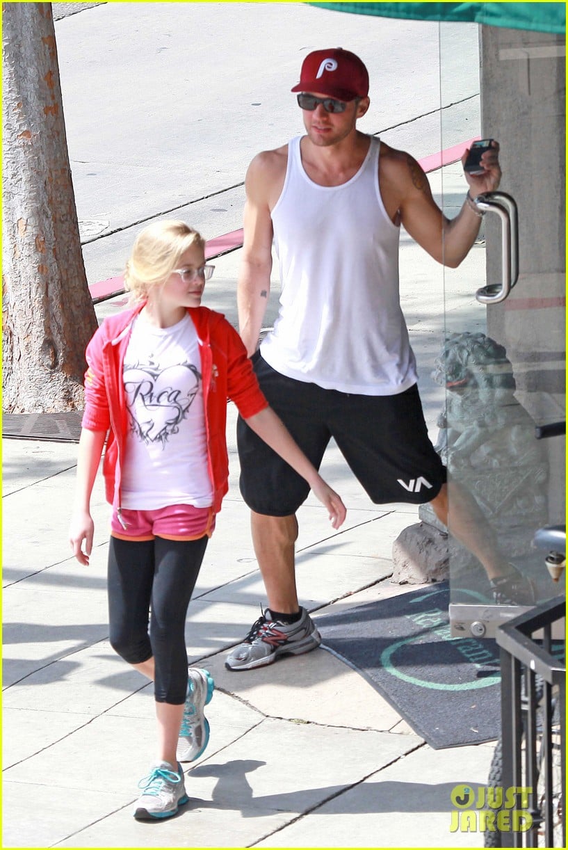 Ryan Phillippe & Ava: Daddy Daughter Bonding Time!: Photo 2643378 | Ava Phillippe, Celebrity ...