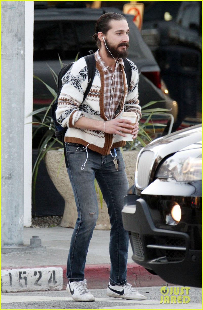 Shia LaBeouf Debuts Beard in Los Angeles: Photo 2637379 | Shia LaBeouf ...