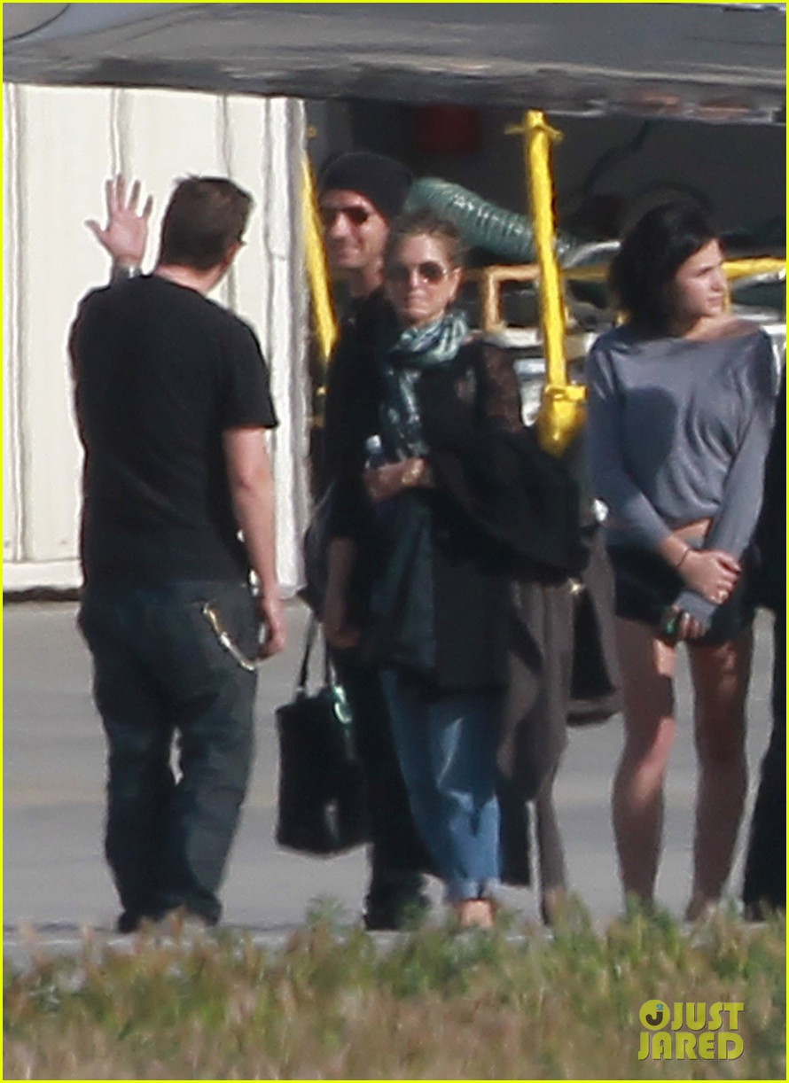 Jennifer Aniston & Justin Theroux: Back In LA!: Photo 2638027 ...
