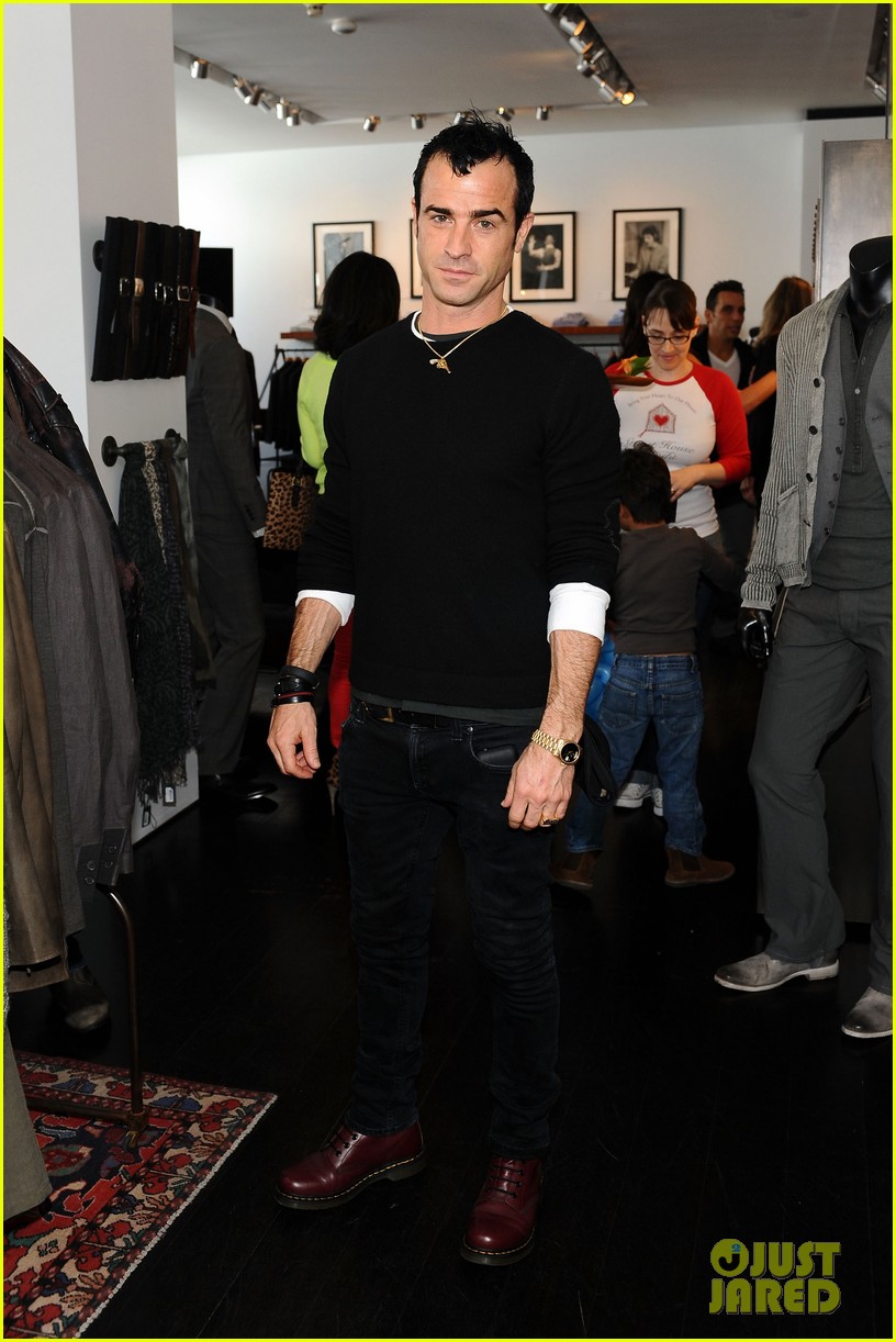 Jennifer Aniston & Justin Theroux: Back In LA!: Photo 2638028 ...