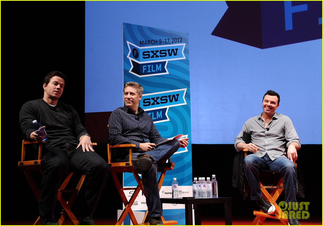 Mark Wahlberg: A Conversation with Seth MacFarlane!: Photo 2638234 | Mark Wahlberg, Seth ...