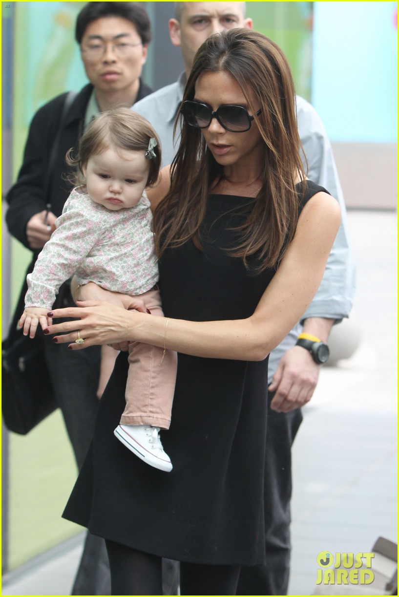 Victoria Beckham: Beijing with Baby Harper!: Photo 2652838 | Celebrity ...