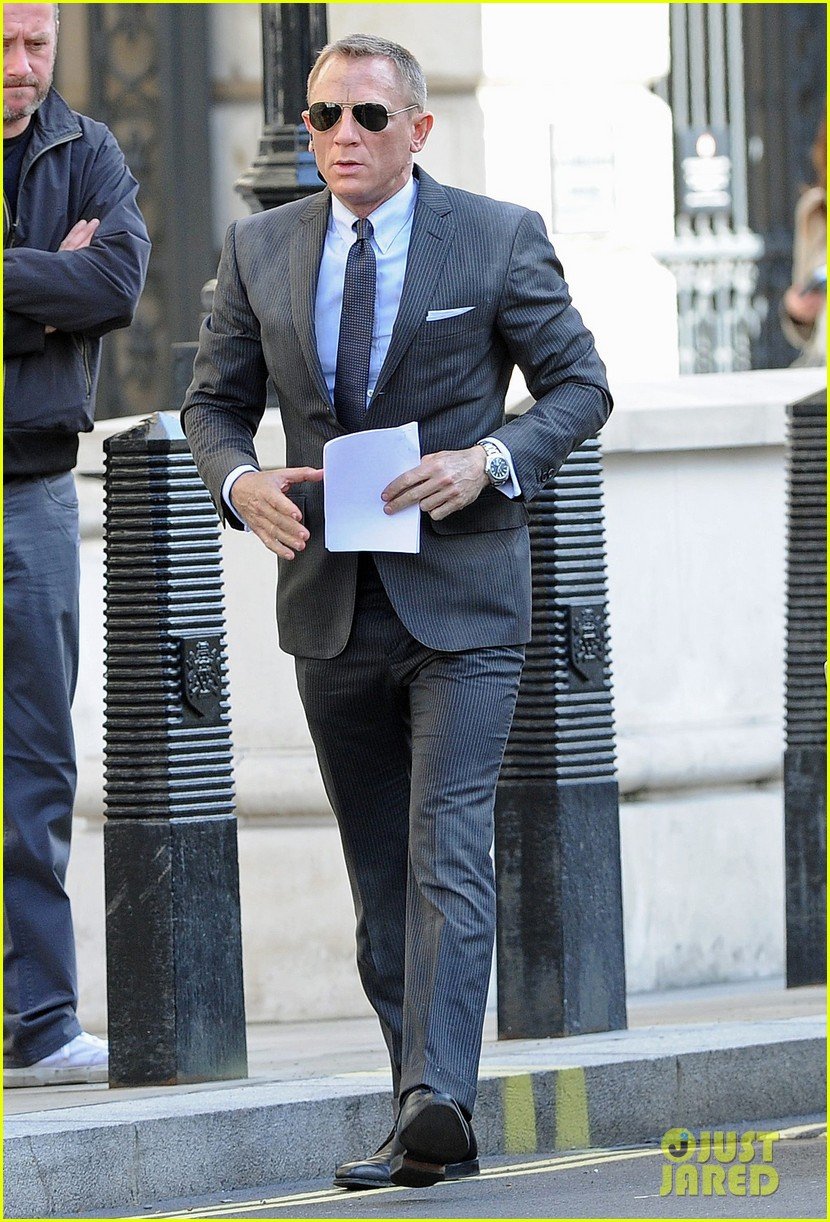 Daniel Craig: 'Skyfall' Set With Judi Dench!: Photo 2644249 | Daniel ...