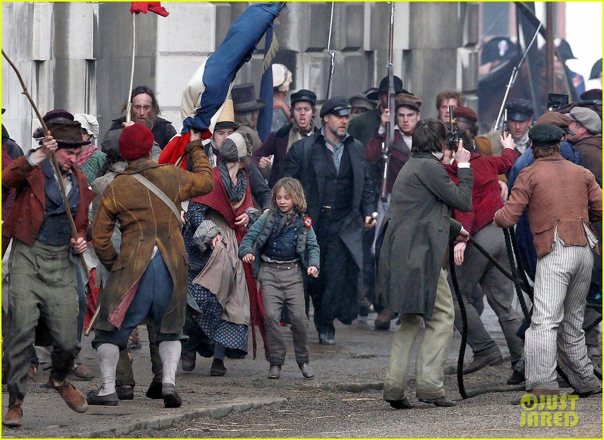 Russell Crowe & Eddie Redmayne: 'Les Miserables' Men!: Photo 2648407 ...