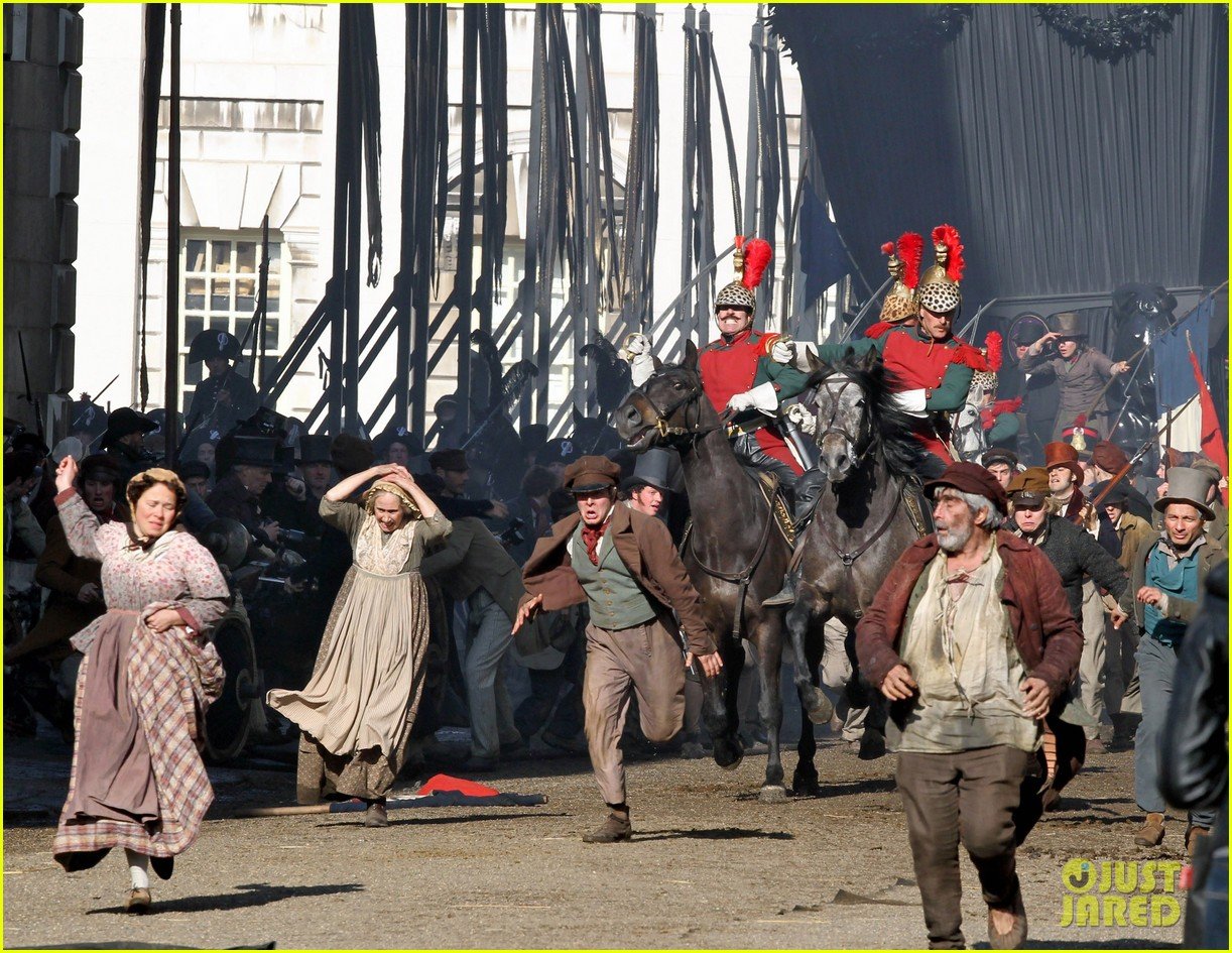 Russell Crowe & Eddie Redmayne: 'Les Miserables' Men!: Photo 2648418 ...
