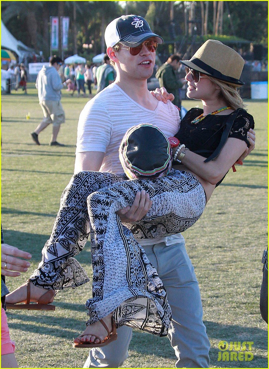 Emma Roberts: Coachella with Chord Overstreet!: Photo 2649261 | Chord ...