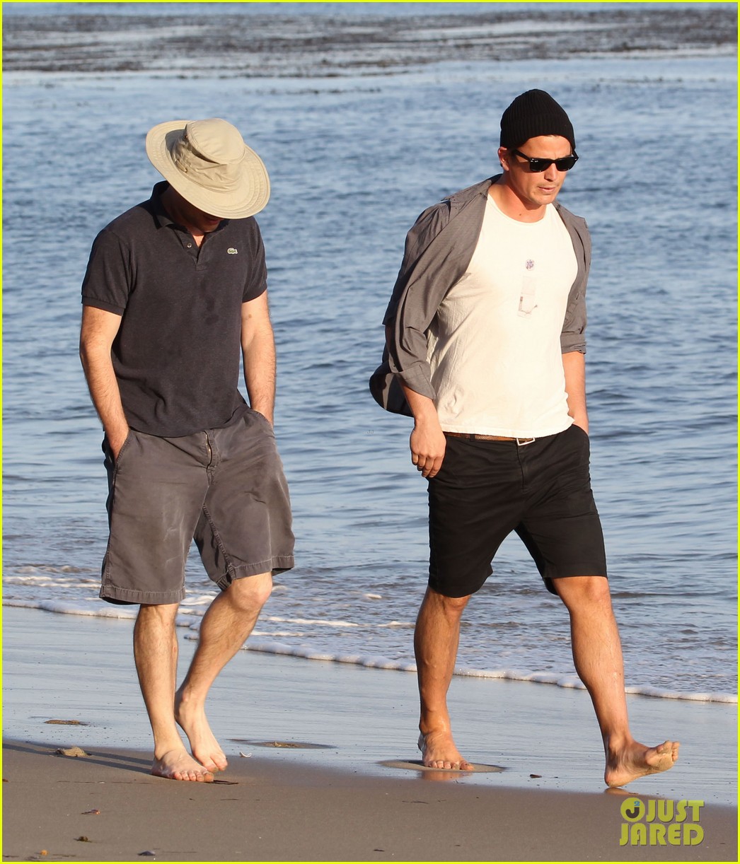 Josh Hartnett: Barefoot Beach Stroll!: Photo 2646631 | Josh Hartnett ...