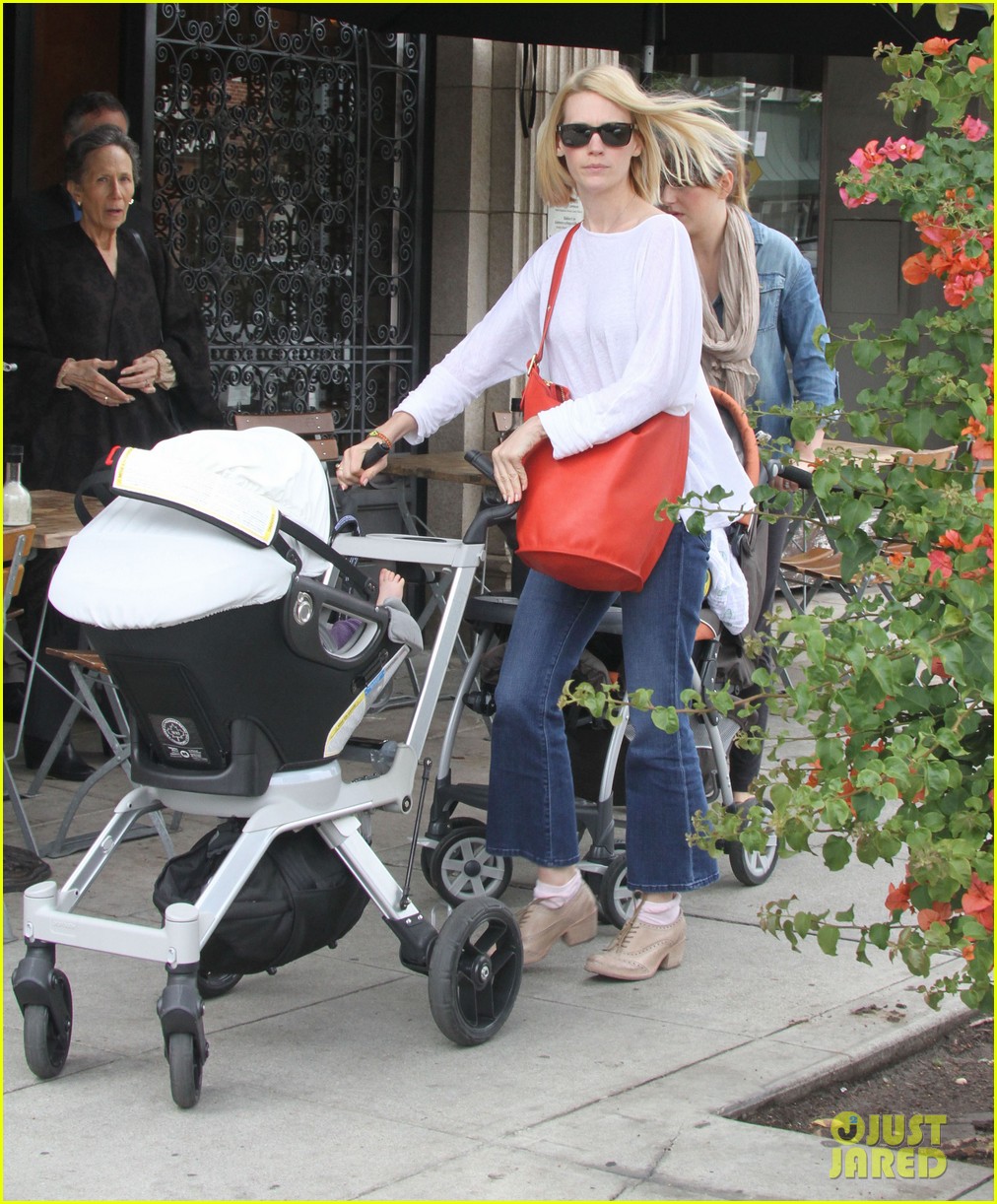 January Jones: Lunch with Baby Xander!: Photo 2654742 | Celebrity ...