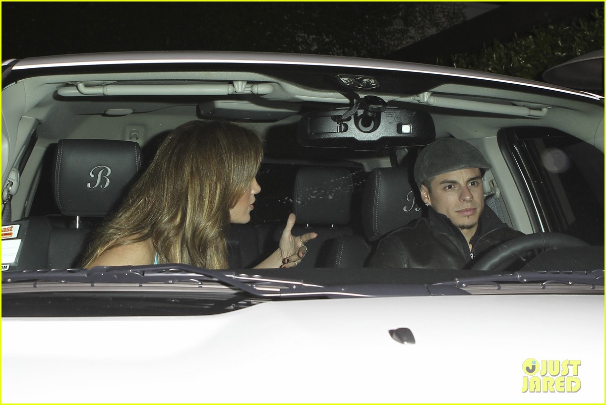 Jennifer Lopez & Casper Smart: Birthday Dinner Date!: Photo 2646222 ...