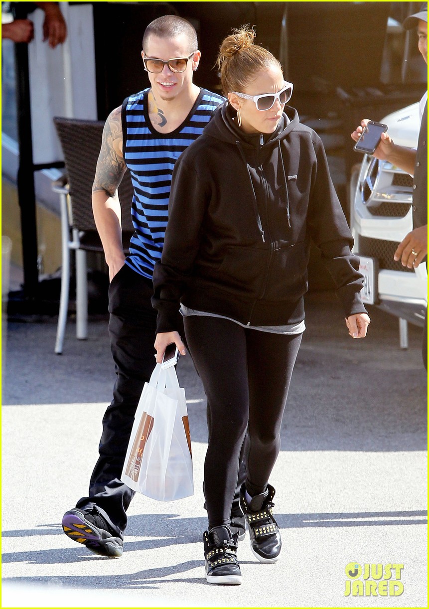 Jennifer Lopez & Casper Smart: Lovebirds at Lunch!: Photo 2655197 ...
