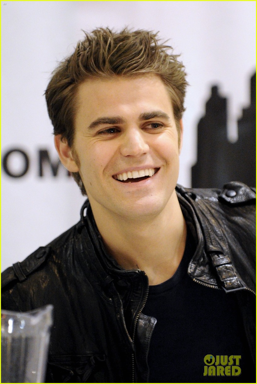 Paul Wesley's Plane Gets Struck by Lightning!: Photo 2650242 | Paul ...