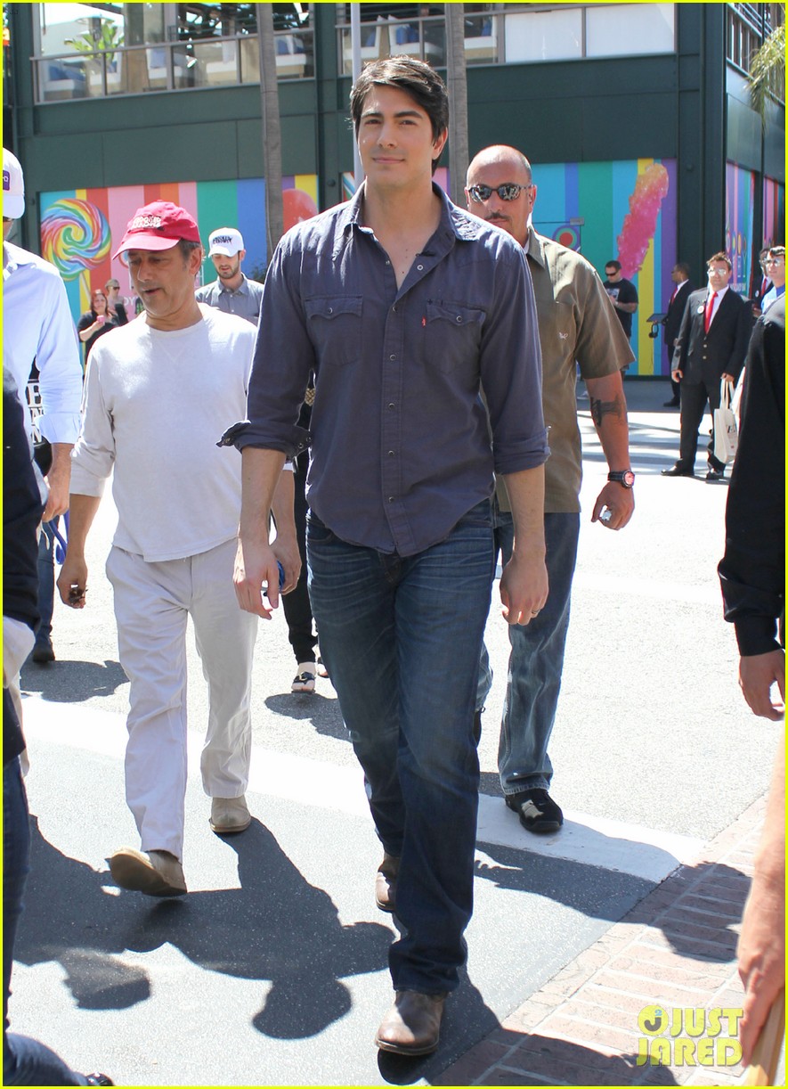 Brandon Routh: 'Extra' at The Grove!: Photo 2650562 | Brandon Routh ...