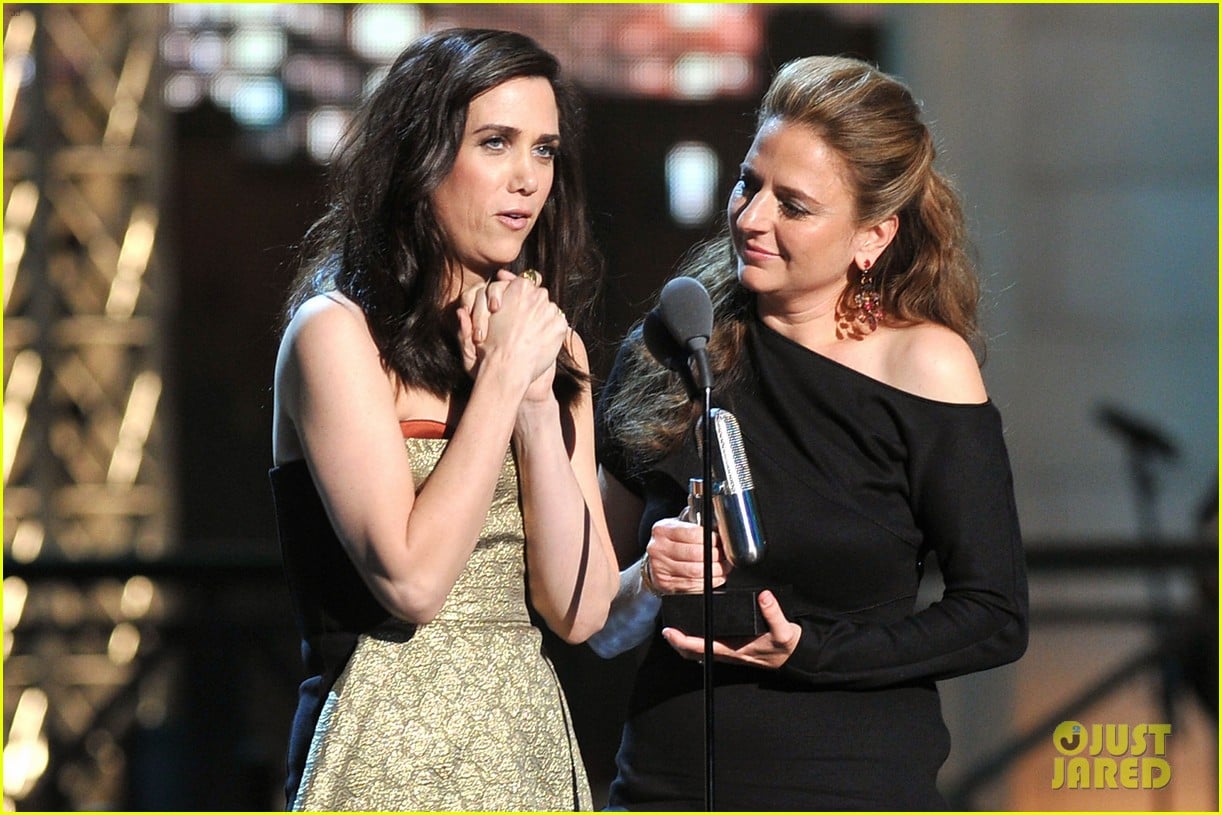 Kristen Wiig & Maya Rudolph: Comedy Awards 2012 Winners!: Photo 2655130 ...