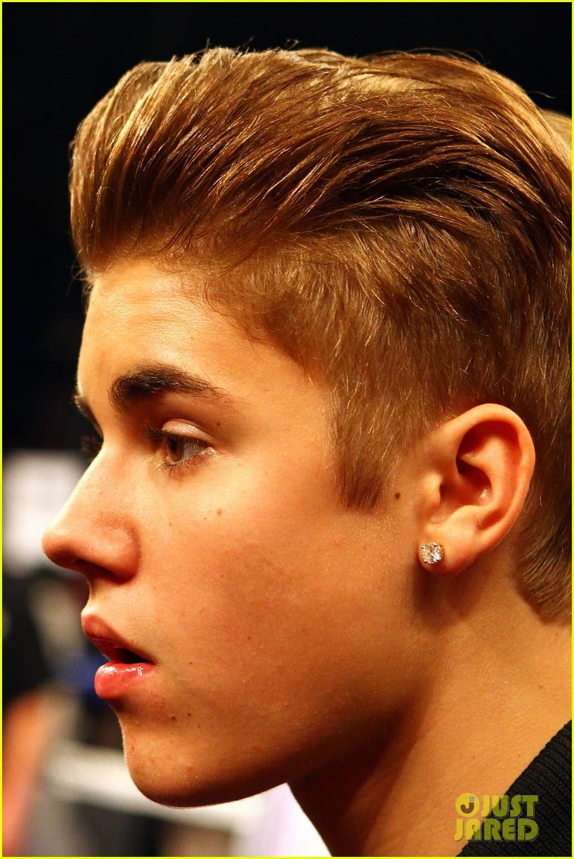 Justin Bieber: Floyd Mayweather, Jr. Boxing Victory Celebration!: Photo ...