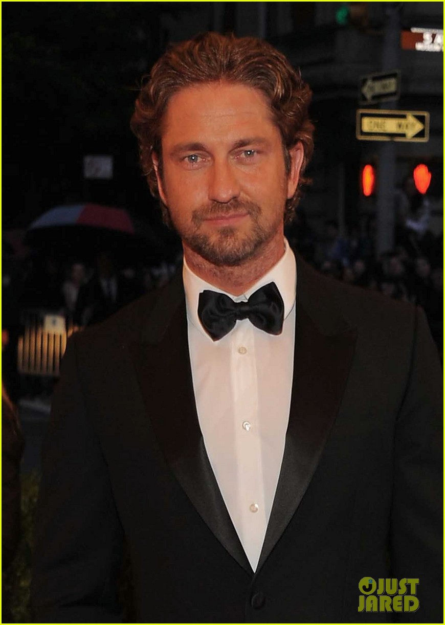 Gerard Butler - Met Ball 2012: Photo 2658637 | Gerard Butler Photos ...