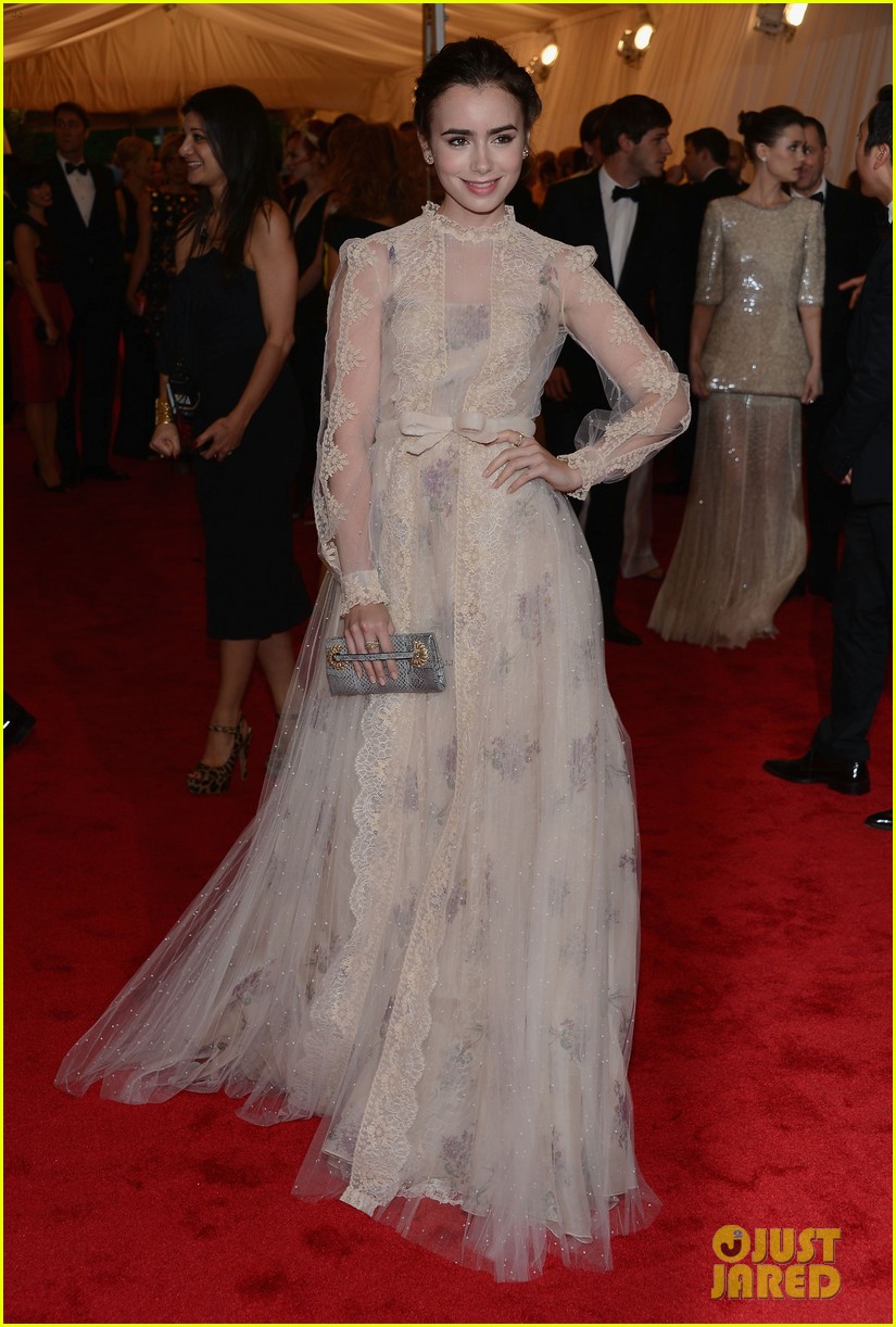 Lily Collins Met Ball 2012 Photo 2658452 Lily Collins Pictures
