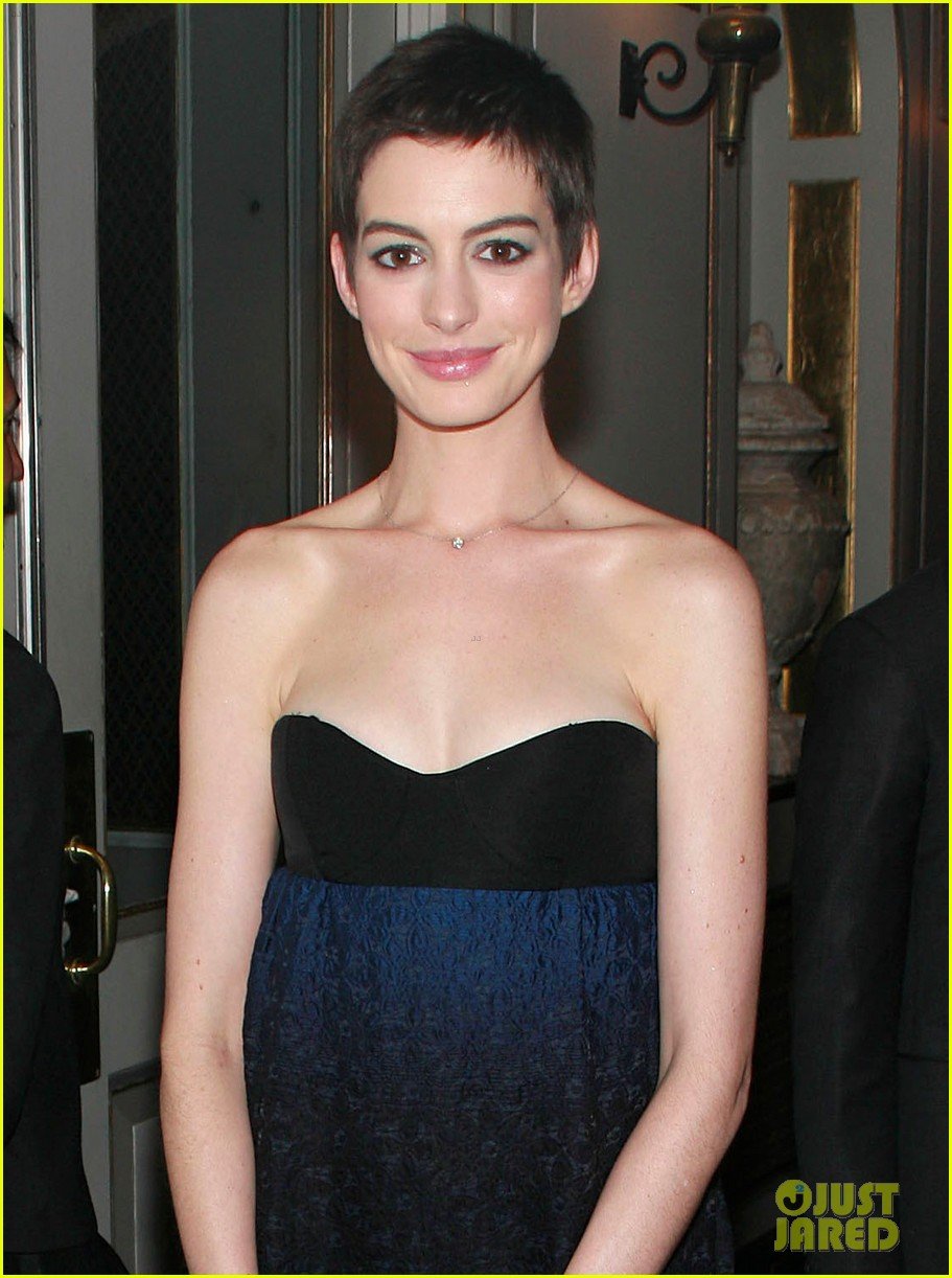 Anne Hathaway: 'Les Miserables' Trailer!: Photo 2662477 | Adam Shulman ...