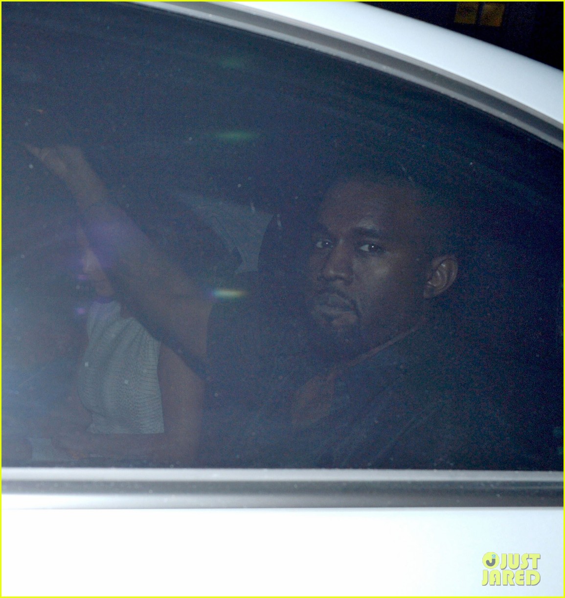 Kim Kardashian: Zuma with Kanye West!: Photo 2663138 | Kanye West, Kim ...