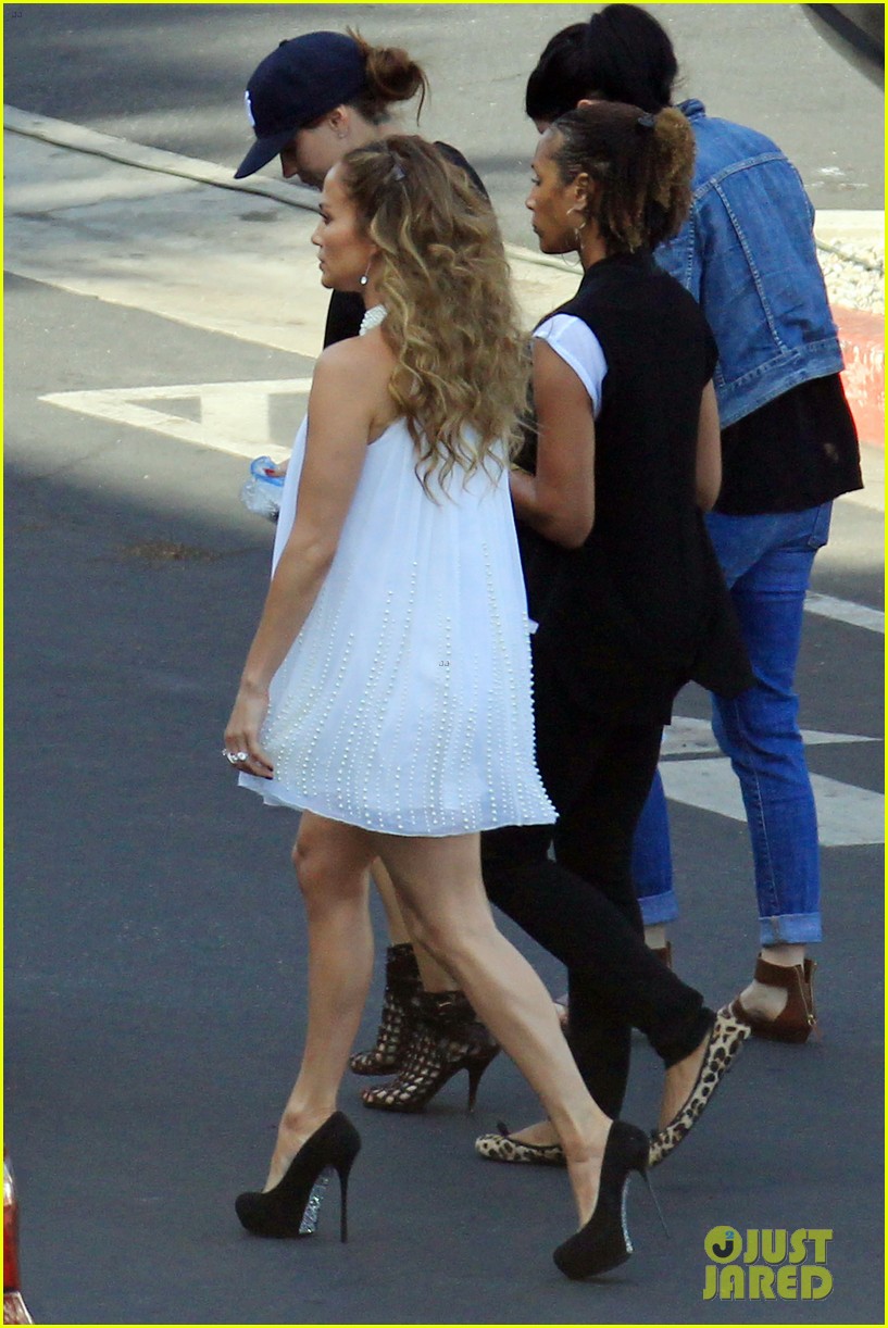 Jennifer Lopez Performs 'Dance Again' with Casper Smart!: Photo 2660224 ...