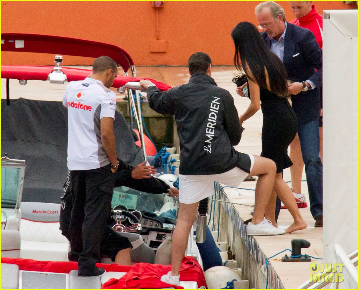 Nicole Scherzinger: Boat Ride with Lewis Hamilton: Photo 2667069 ...