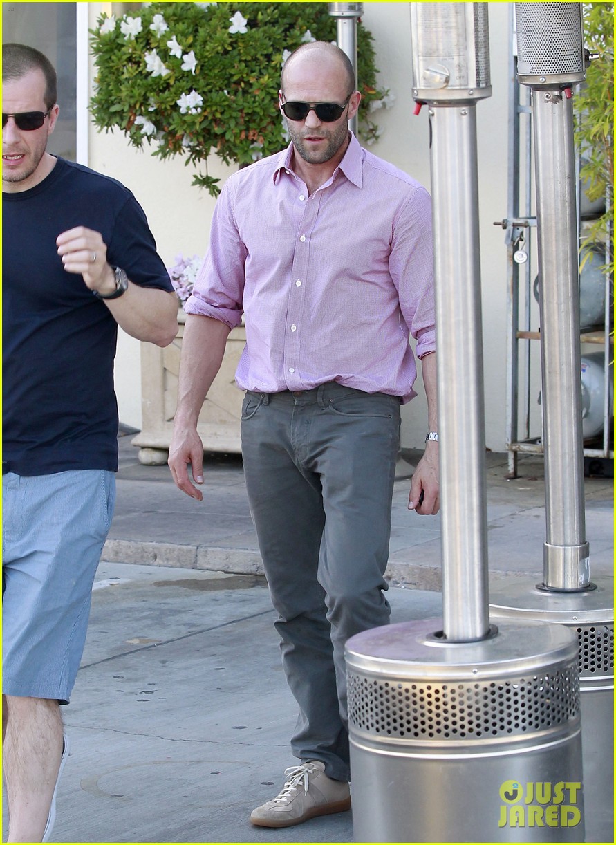 Jason Statham: Drinks at Le Petit Bistro: Photo 2662392 | Jason Statham ...