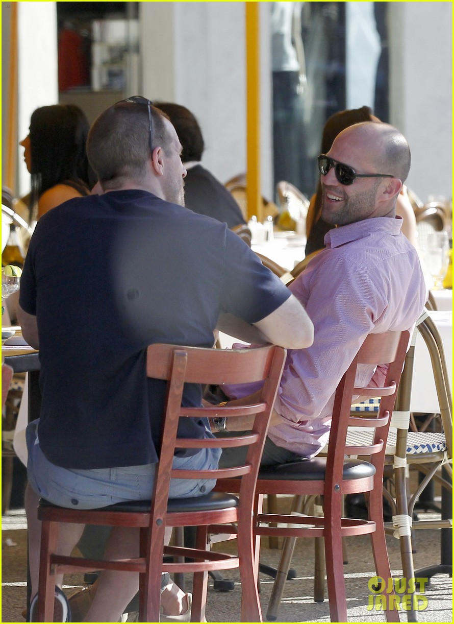Jason Statham: Drinks at Le Petit Bistro: Photo 2662394 | Jason Statham ...