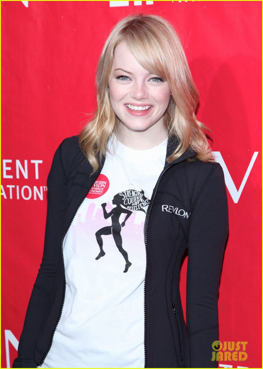 Emma Stone & Olivia Wilde: Revlon Runners!: Photo 2657393 | Emma Stone ...