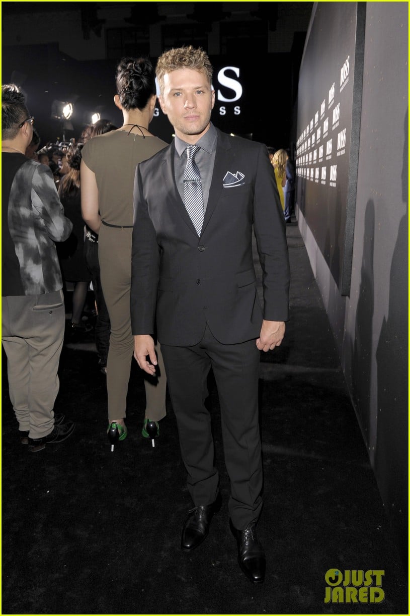 Tilda Swinton & Ryan Phillippe: BOSS Black Fashion Show!: Photo 2664259 ...