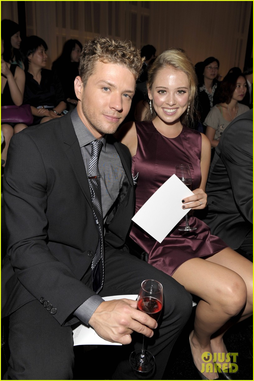 Tilda Swinton & Ryan Phillippe: BOSS Black Fashion Show!: Photo 2664263 ...