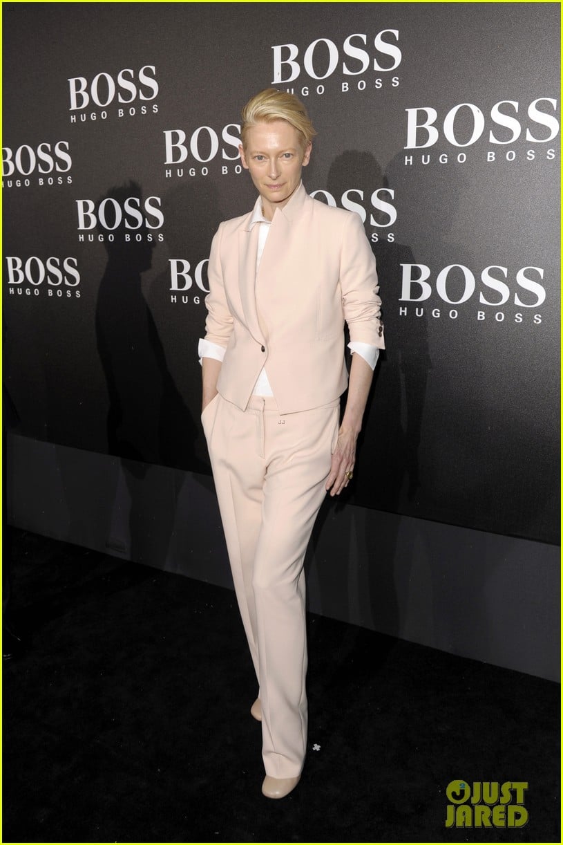 Tilda Swinton & Ryan Phillippe: BOSS Black Fashion Show!: Photo 2664274 ...