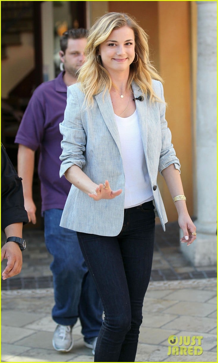 Emily VanCamp: 'Revenge' Renewed for Second Season!: Photo 2659876 ...