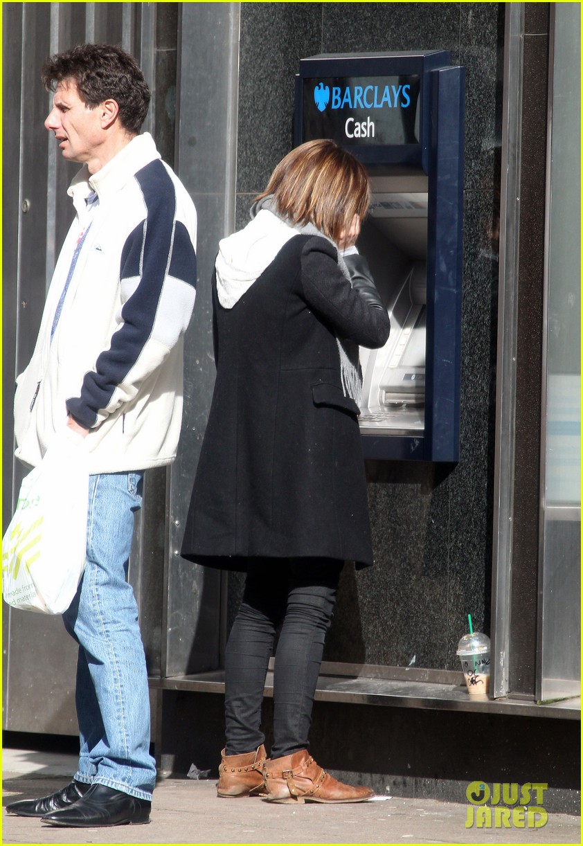 Emma Watson: Chelsea Shopping Spree!: Photo 2659746 | Emma Watson ...