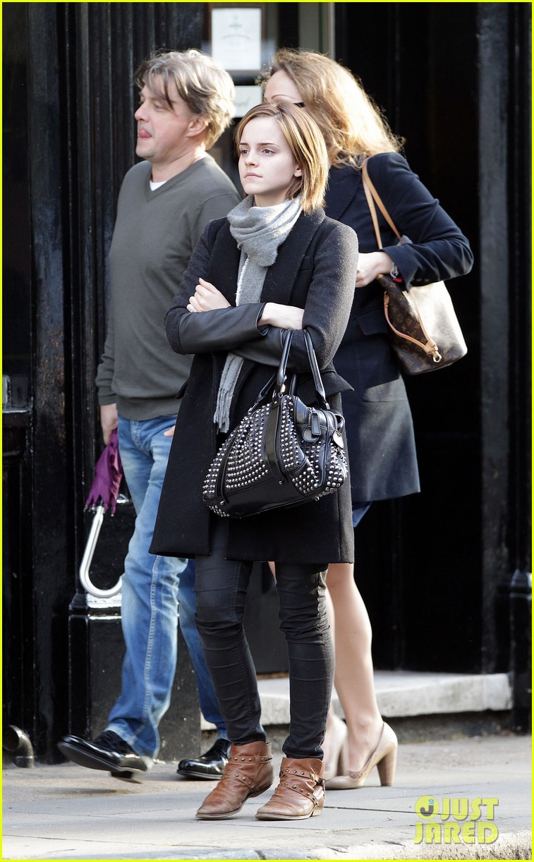 Emma Watson: Chelsea Shopping Spree!: Photo 2659749 | Emma Watson ...