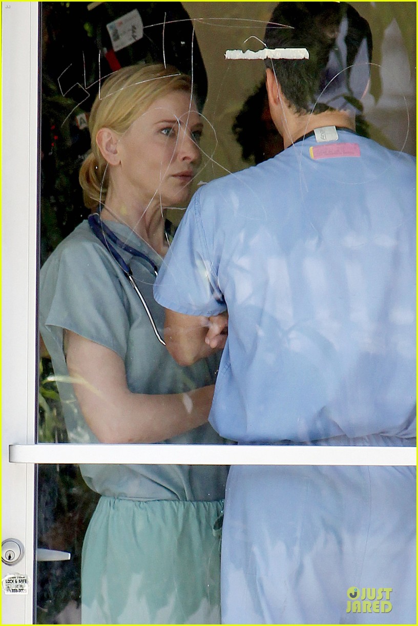 Cate Blanchett Scrubs Up for 'Knight of Cups': Photo 2672340 | Cate ...